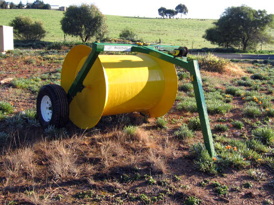 Cotton Reel "Vee" Rake Companion - Schutz Industries